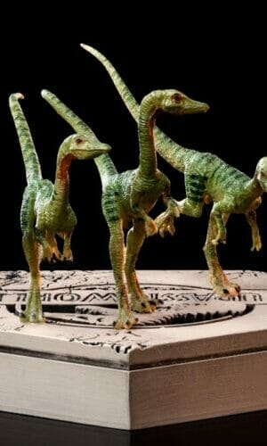 Iron Studios Jurassic World Icons Compsognathus Statue - Sugo Toys ...