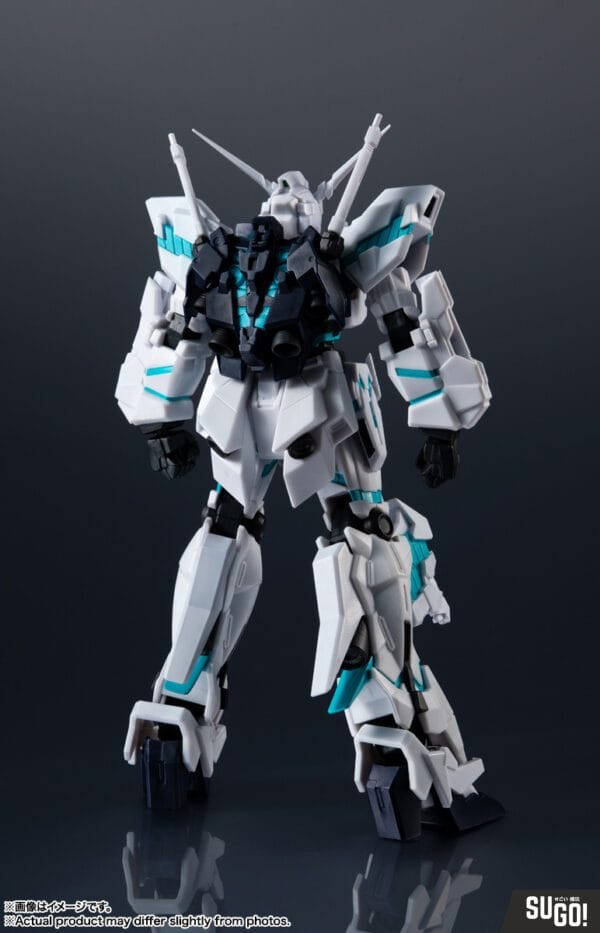 Bandai Gundam Universe RX-0 Unicorn Gundam (AWAKENED) Action Figure ...