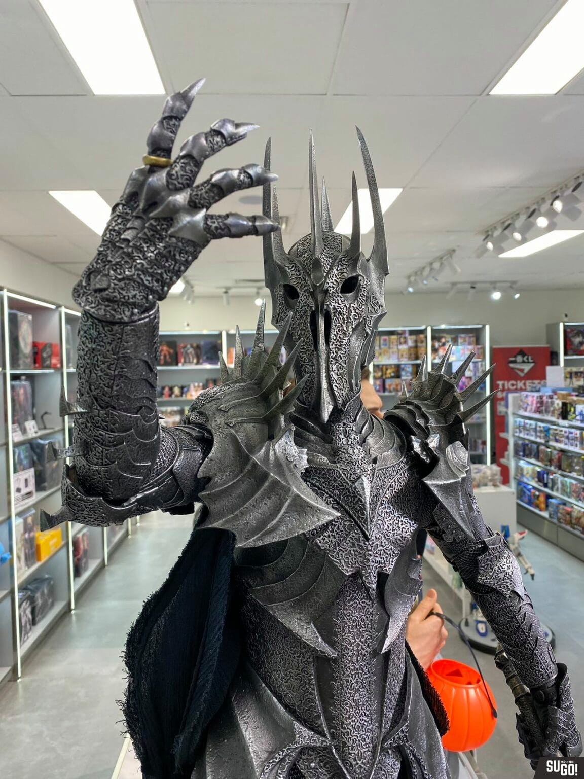 Prime 1 Studio The Lord of the Rings The Dark Lord Sauron Deluxe ...