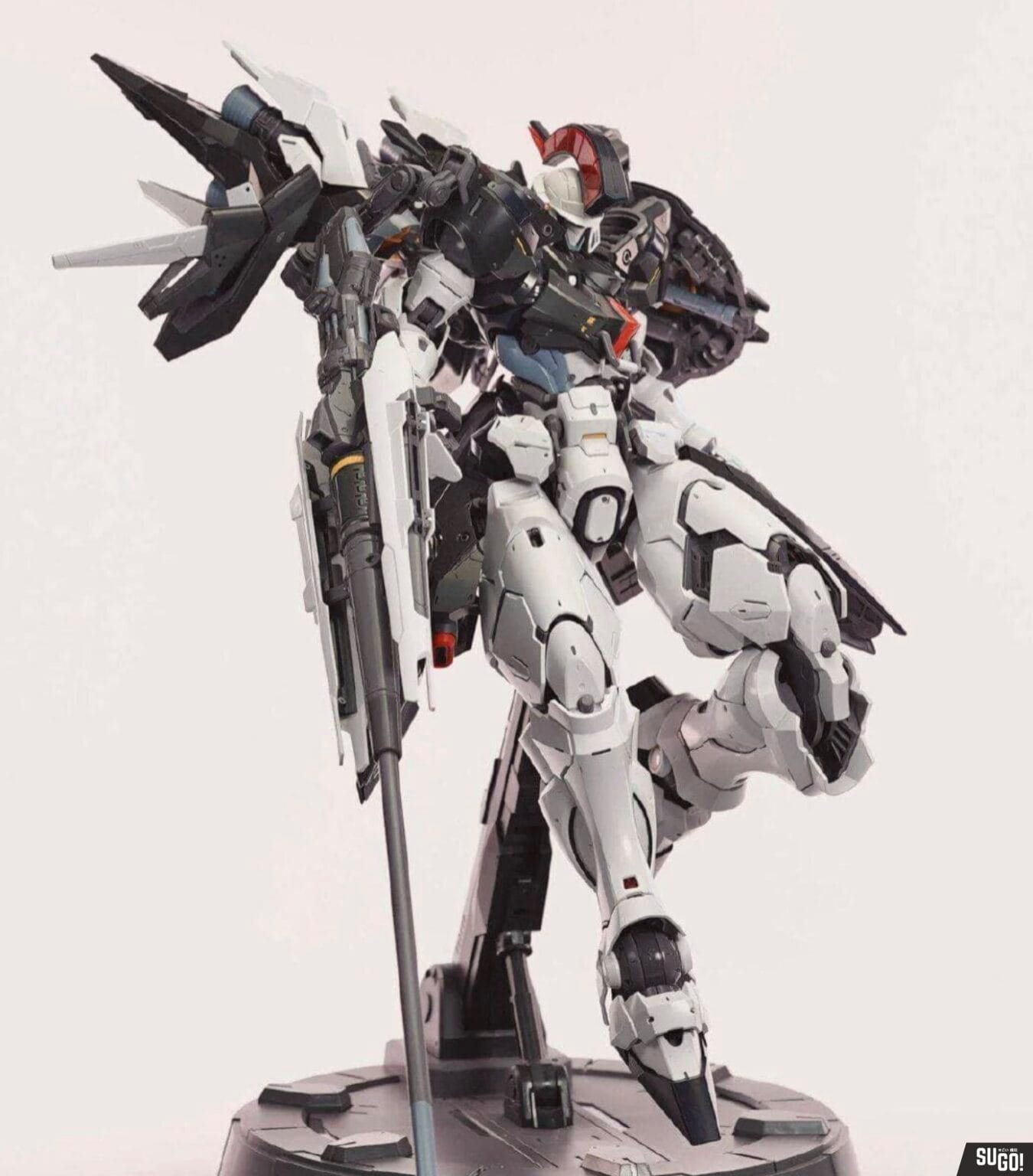 Nilson Works Strange Work PG Monument Mech 1/60 Model Kit - Sugo Toys ...