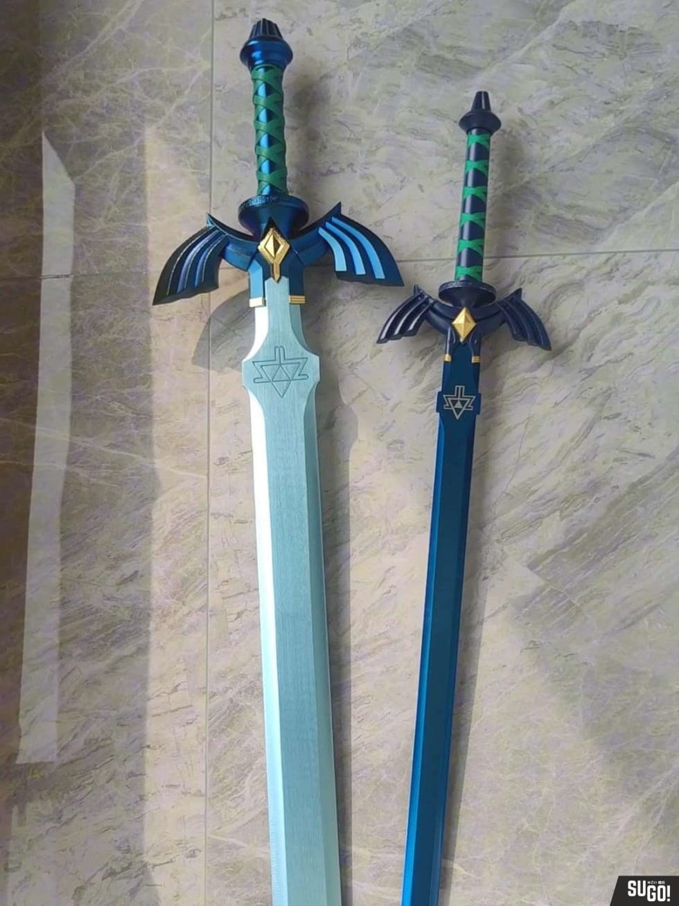 HCMY Master Sword Light-Up Diecast 1/1 Life Size Prop With Display Base ...