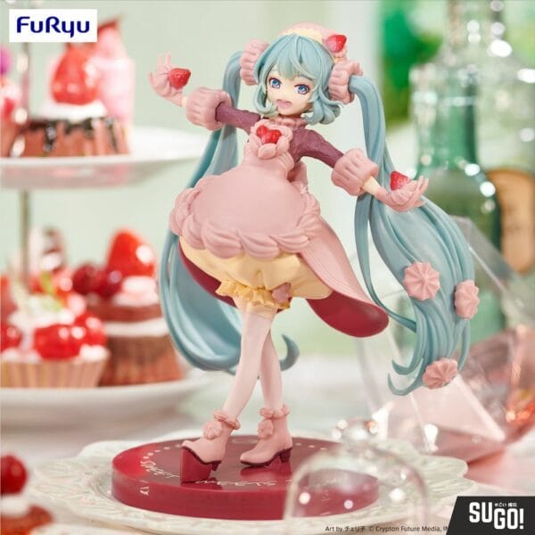 FuRyu Hatsune Miku Sweetsweets Strawberry Chocolate Re-Run Short PVC ...