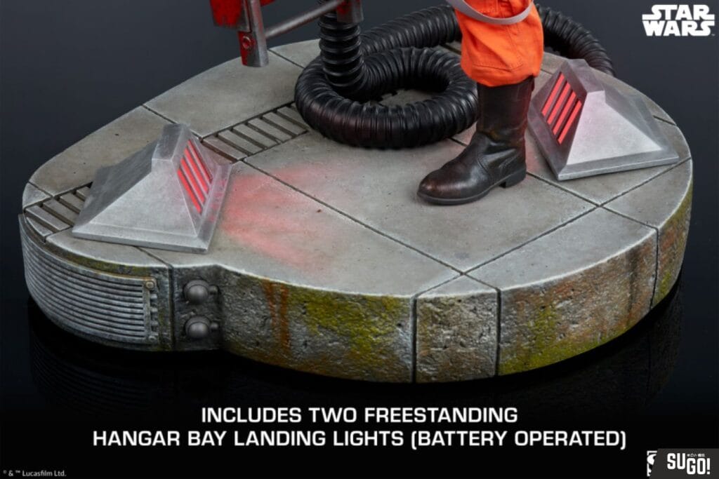 Sideshow Collectibles Premium Format Star Wars - Luke & X-Wing: Red ...